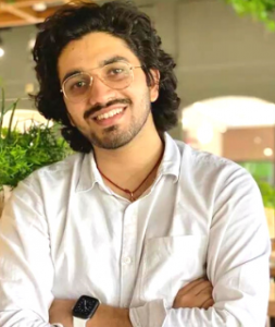 Aman Dhattarwal-Wiki, Biography, Age, Net Worth, Brother, Income, Home