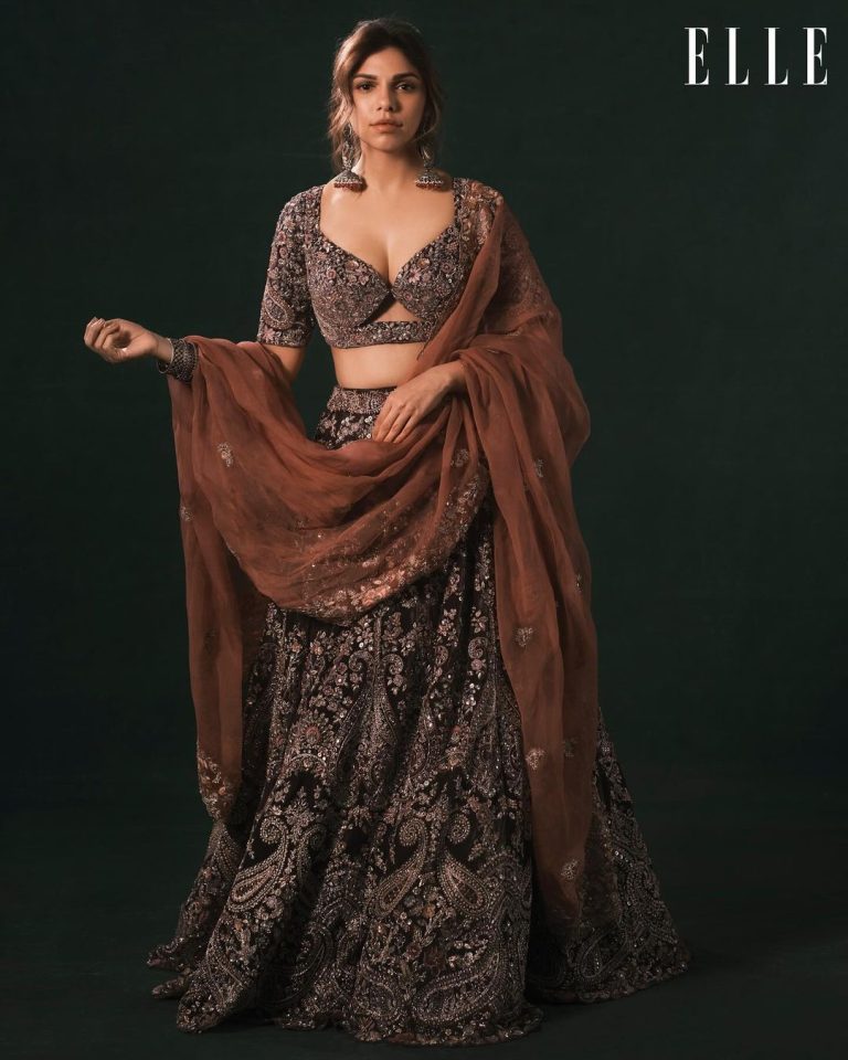 Sharmin Segal Biography, Age, Boyfriend, Family, Height, Weight