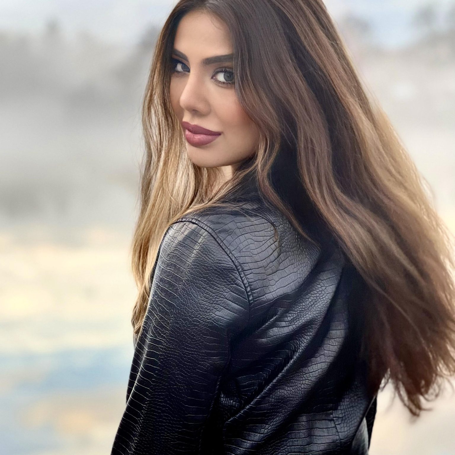 Hina Tasleem Biography – Age, Height, Family, Career, Movies
